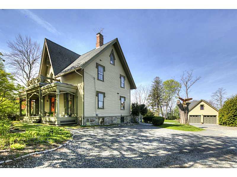 135 Ferry Road, Bristol, RI 02809 | MLS #1095477 | Lila Delman