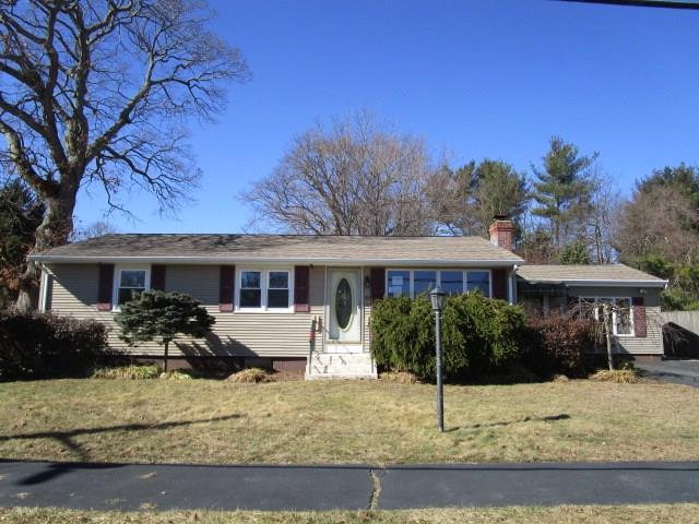 33 Red Robin Road Road, Cranston, RI 02920 | MLS #1183954 | Lila Delman