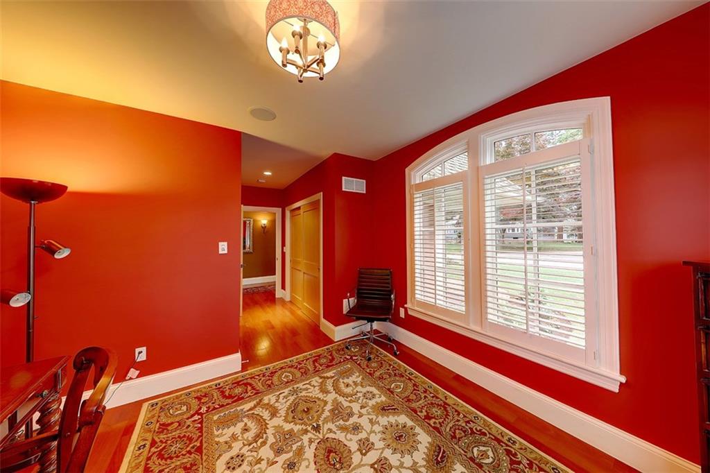 60 Riverside Drive, East Providence, RI 02915 | MLS #1195668 | Lila Delman