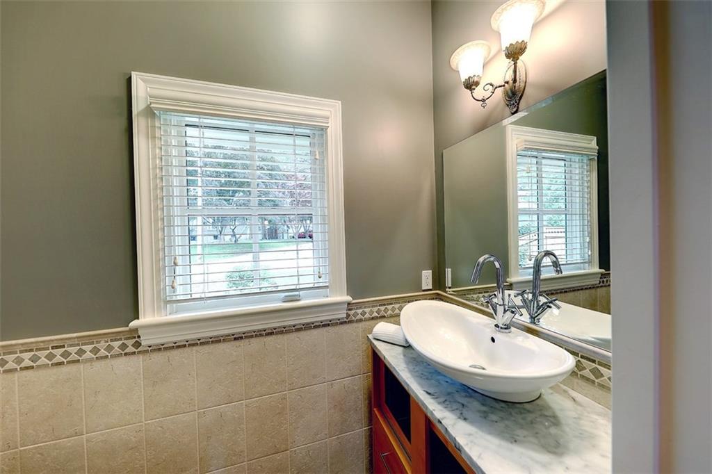 60 Riverside Drive, East Providence, RI 02915 | MLS #1195668 | Lila Delman