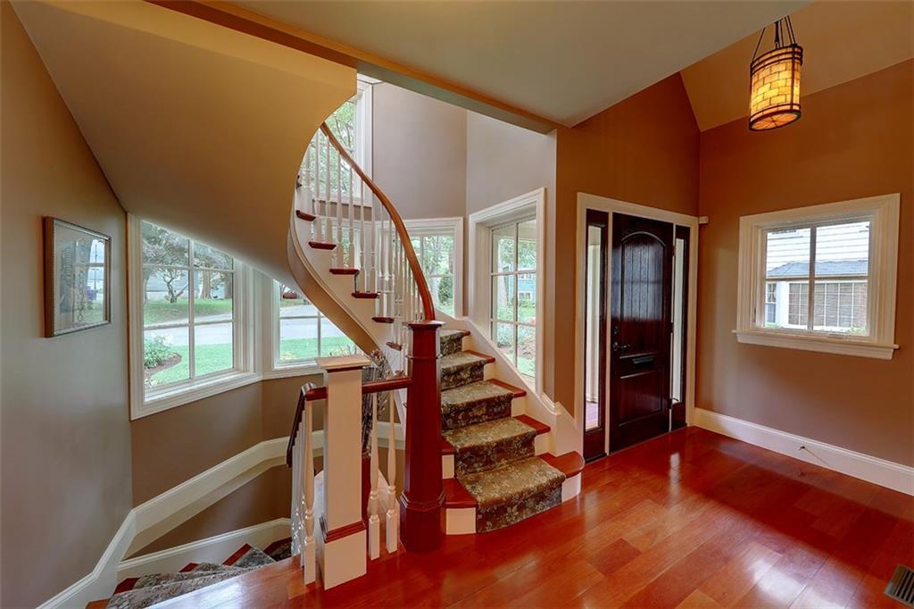 60 Riverside Drive, East Providence, RI 02915 | MLS #1195668 | Lila Delman