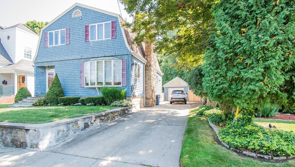 2070 Cranston Street, Cranston, RI 02920 | MLS #1203518 | Lila Delman