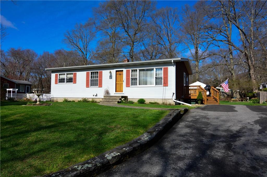 49 Evergreen Drive, Exeter, RI 02822 | MLS #1221362 | Lila Delman