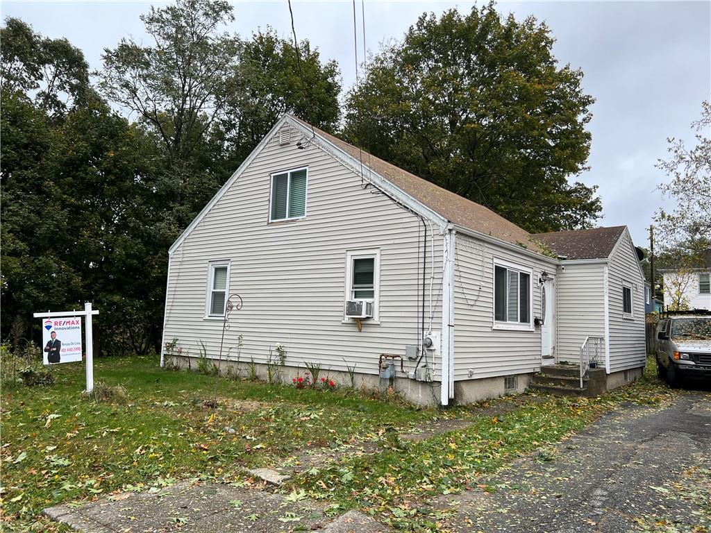 15 Echo Street, Central Falls, RI 02863 | MLS #1297060 | Lila Delman