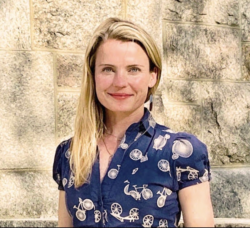 Molly McDonough | Lila Delman