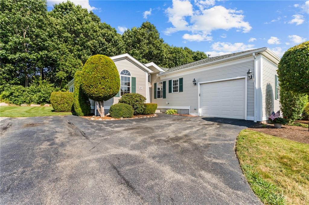 109 Orchard Meadows DR, Smithfield - Lila Delman