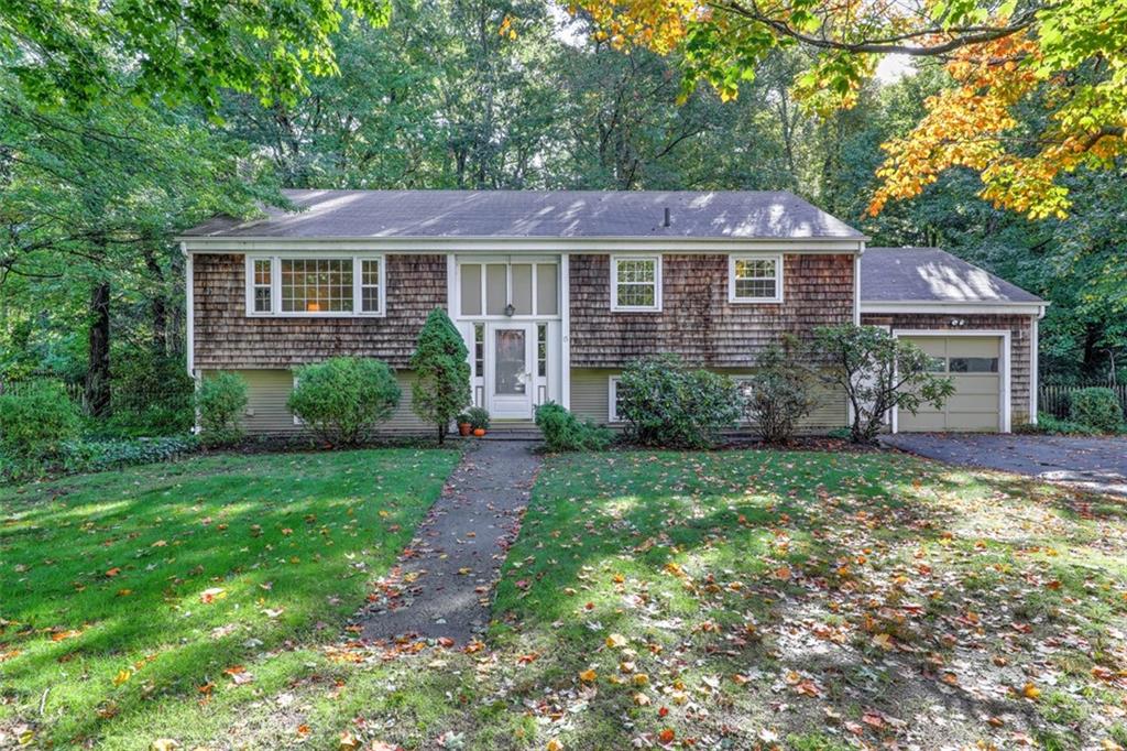 15 Rustwood Drive, Barrington, RI 02806 | MLS #1321573 | Lila Delman