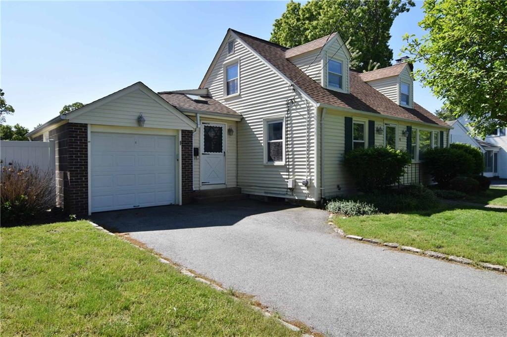 63 Ledgewood Drive, Cranston, RI 02920 | MLS #1334701 | Lila Delman