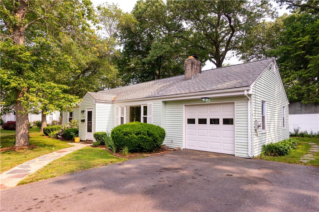 135 South Pierce Road, East Greenwich, RI 02818 | MLS #1336330 | Lila ...