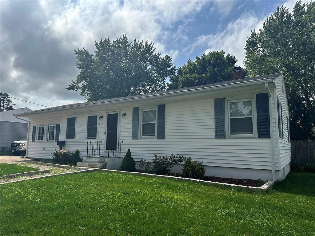 5 Deborah Avenue, Coventry, RI 02816 | MLS #1339402 | Lila Delman