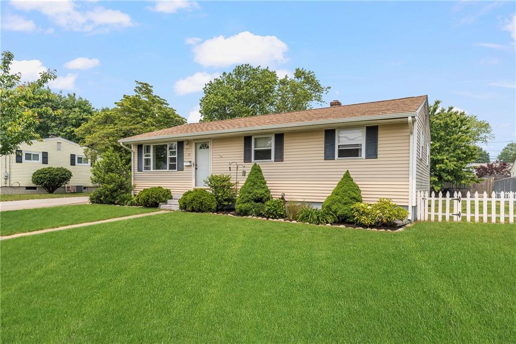 71 Sheppard Drive, Warwick, RI 02886 | MLS #1339831 | Lila Delman