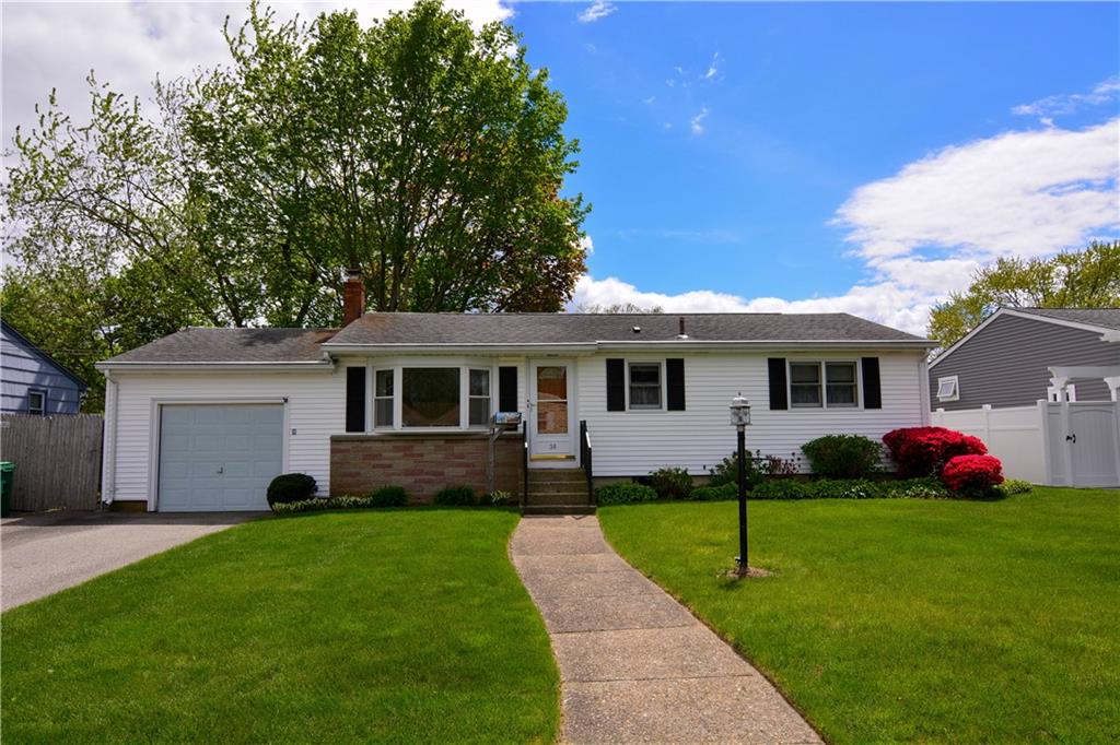 38 Carnation Drive, Warwick, RI 02886 | MLS #1359134 | Lila Delman