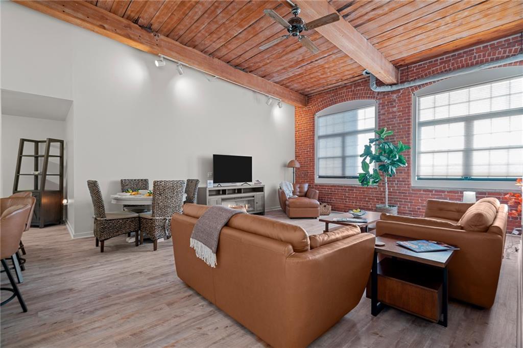 15 Higgins ST Smithfield, Rhode Island 02917 | Lila Delman