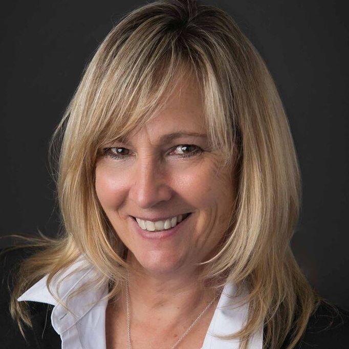 Karen Colli | Lila Delman