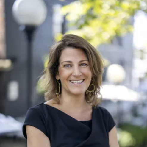 Kristen Holloway | Lila Delman