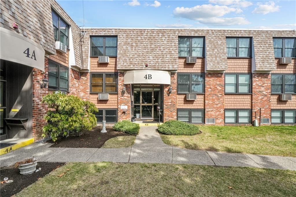 510 Child Street, Unit#410b, Warren, RI 02885 | MLS #1380932 | Lila Delman