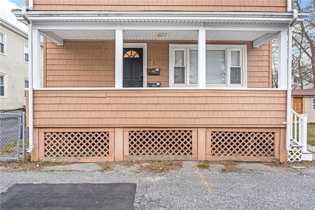 37 Warren AV, Unit#1 Warren, Rhode Island 02885 | Lila Delman